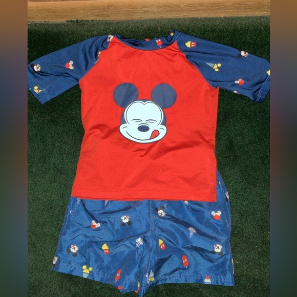 Disney | Swim | Mickey Rash Guard And Trunks Size 3 Swimming Suit ...